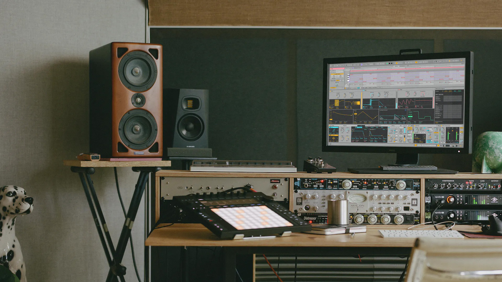 Ableton Live 12 登場 – UI・MIDI 編集を中心により使いやすく進化、先行予約受付で割引も | WAVEFORM LAB